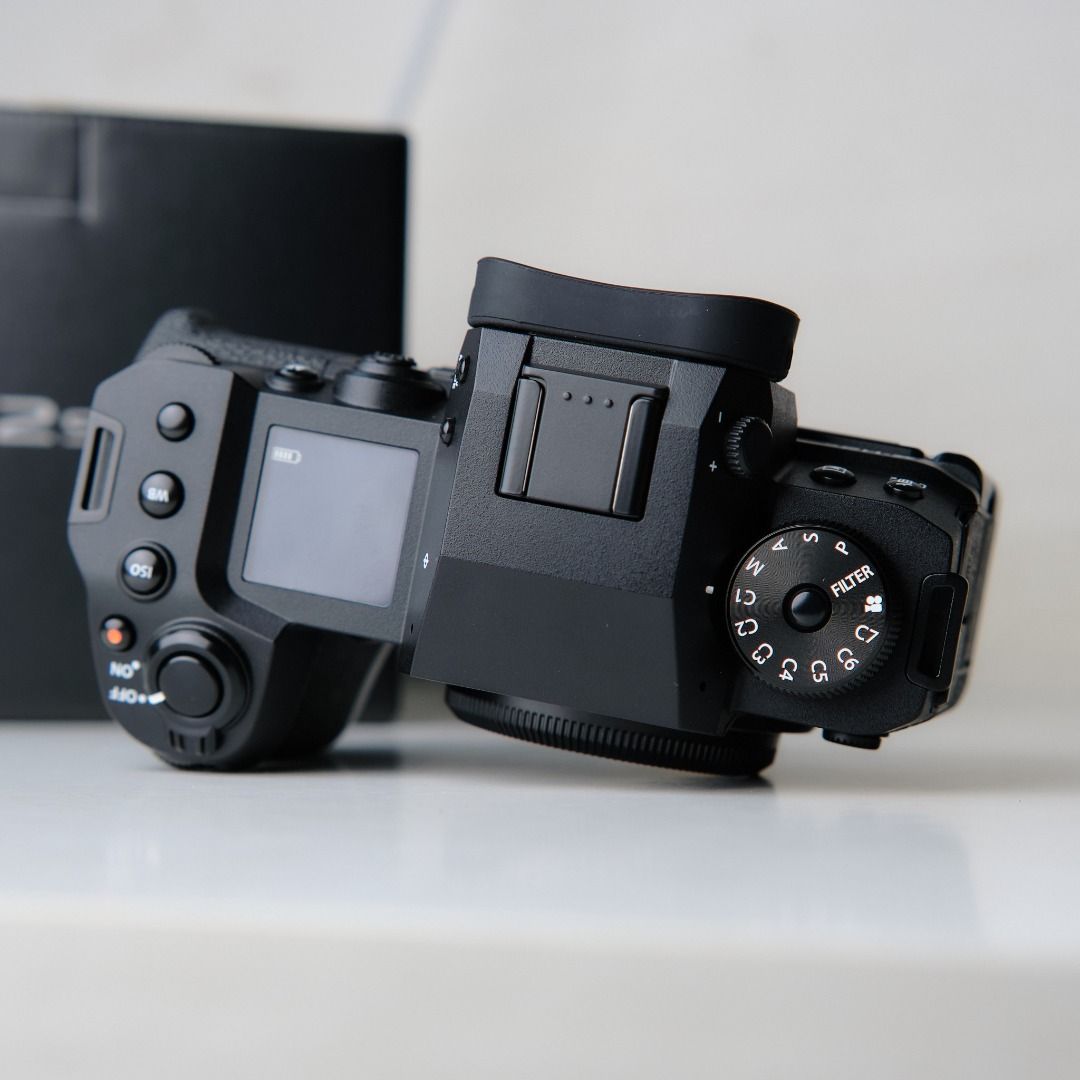 Fujifilm X-H2s body (good as new) relatively very fast and accurate ...