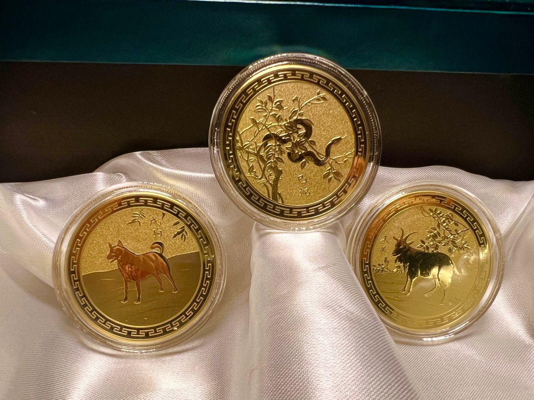 Fun Claw Coin (Snake / Goat), Hobbies & Toys, Memorabilia ...