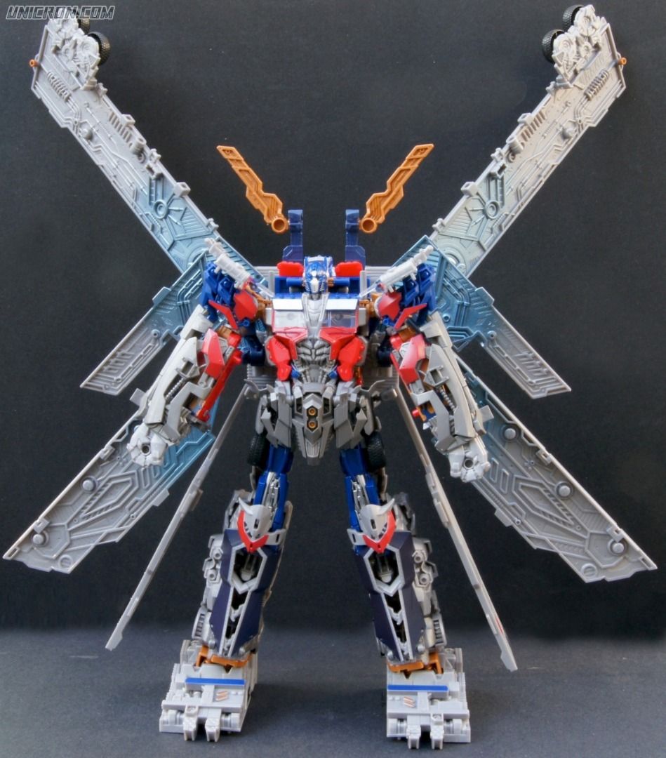 HASBRO Transformers Dark of the Moon Ultimate Optimus Prime (Leader ...