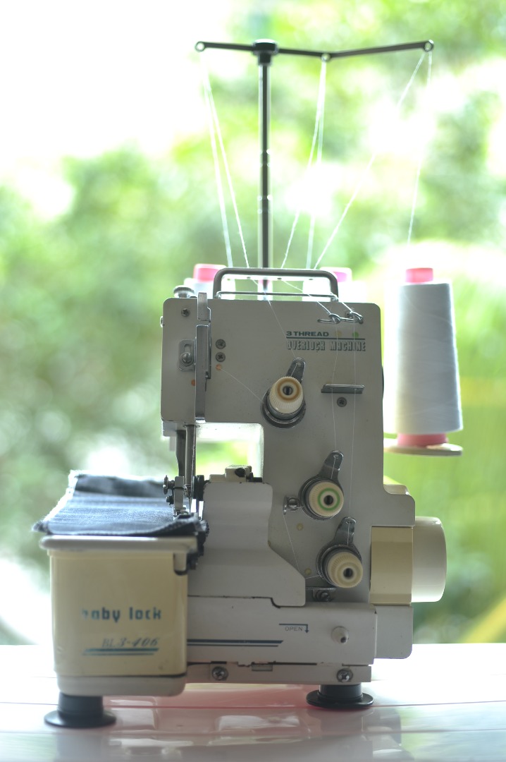 BABYLOCK MACHINE JUKI 3 TREAD(MADE IN JAPAN), Hobbies & Toys, Stationery & Craft, Craft Supplies ...