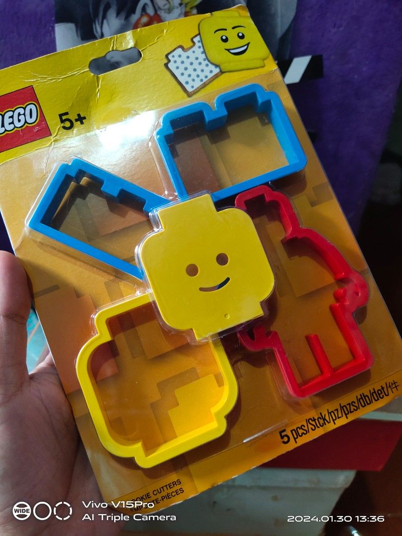 LEGO Cookie Cutters original, Toys & Collectibles, Mainan di Carousell