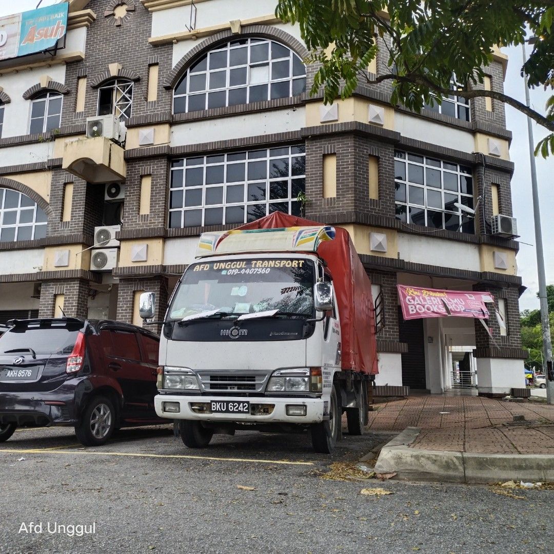 Lori sewa 1 tan, 2 tan, 3 tan, 5 tan, Services, Home Services, Movers & Delivery on Carousell