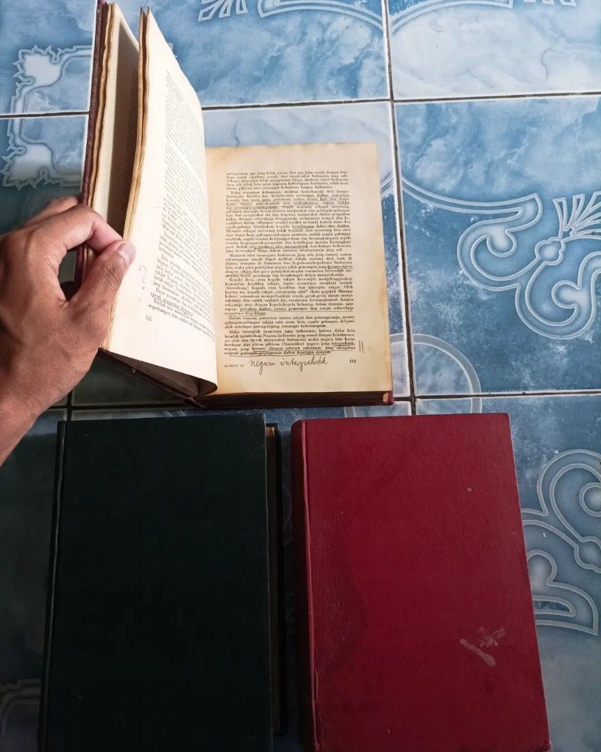 Original Hardcover HC Langka Naskah Persiapan dan Pembahasan Undang ...