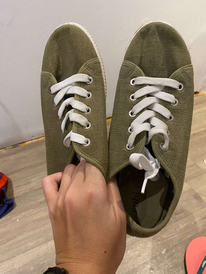 Rubi Shoes Hijau Army uk 40 Jumbo Big Size, Fesyen Wanita, Sepatu di ...
