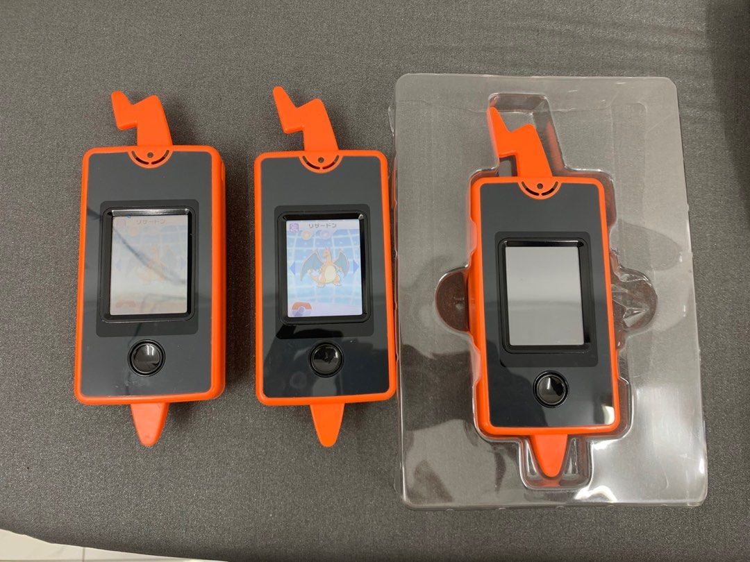 Takara Tomy Pokemon Rotom Phone Pokedex Game Takara Japanese Version ...