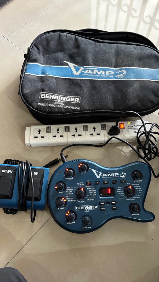 Behringer V-AMP 2 Multi Effect, Hobbies & Toys, Music & Media, Musical ...