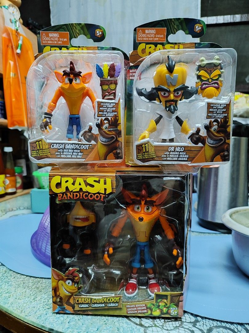 Crash bandicoot set, Hobbies & Toys, Toys & Games on Carousell