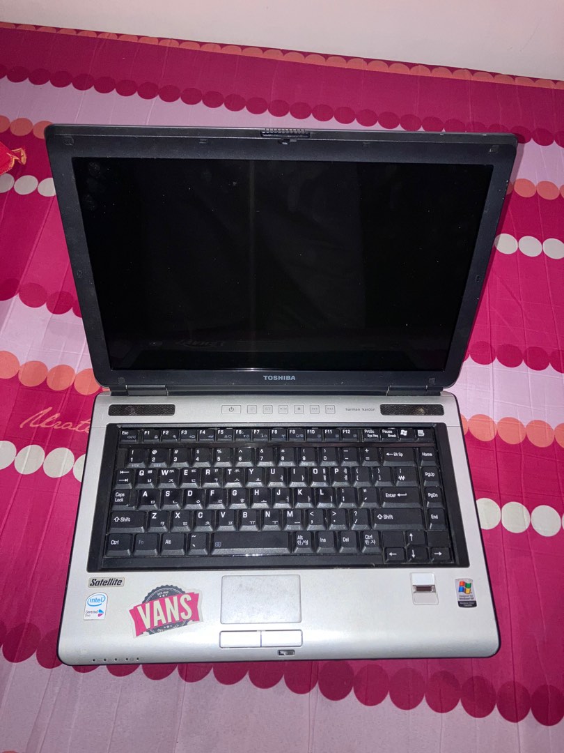 DEFECTIVE LAPTOP, Computers & Tech, Laptops & Notebooks on Carousell