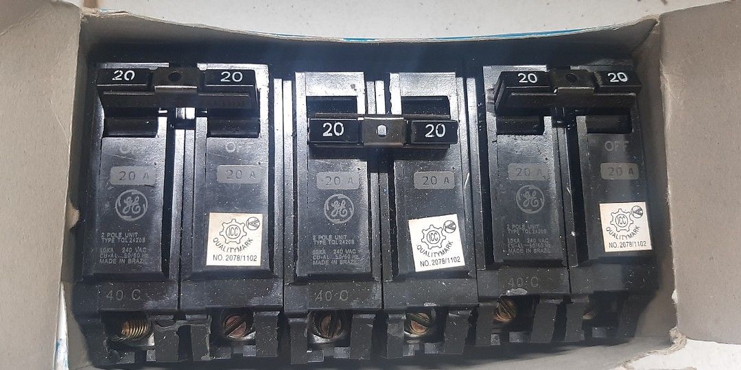 GE circuit breaker, Commercial & Industrial, Construction & Building ...