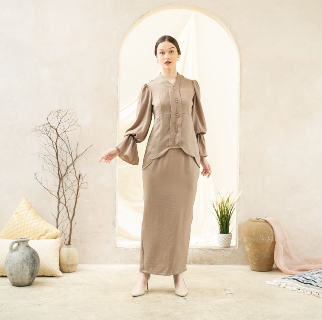 Kurung Factory kebaya Luna dahlia, Women's Fashion, Muslimah Fashion ...