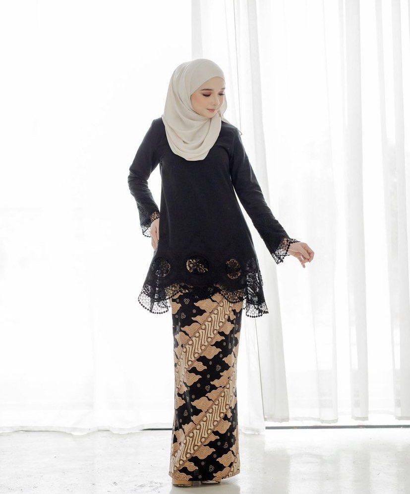 MINIMALACE RATU (BATIKA RAYA COLLECTION), Women's Fashion, Muslimah ...