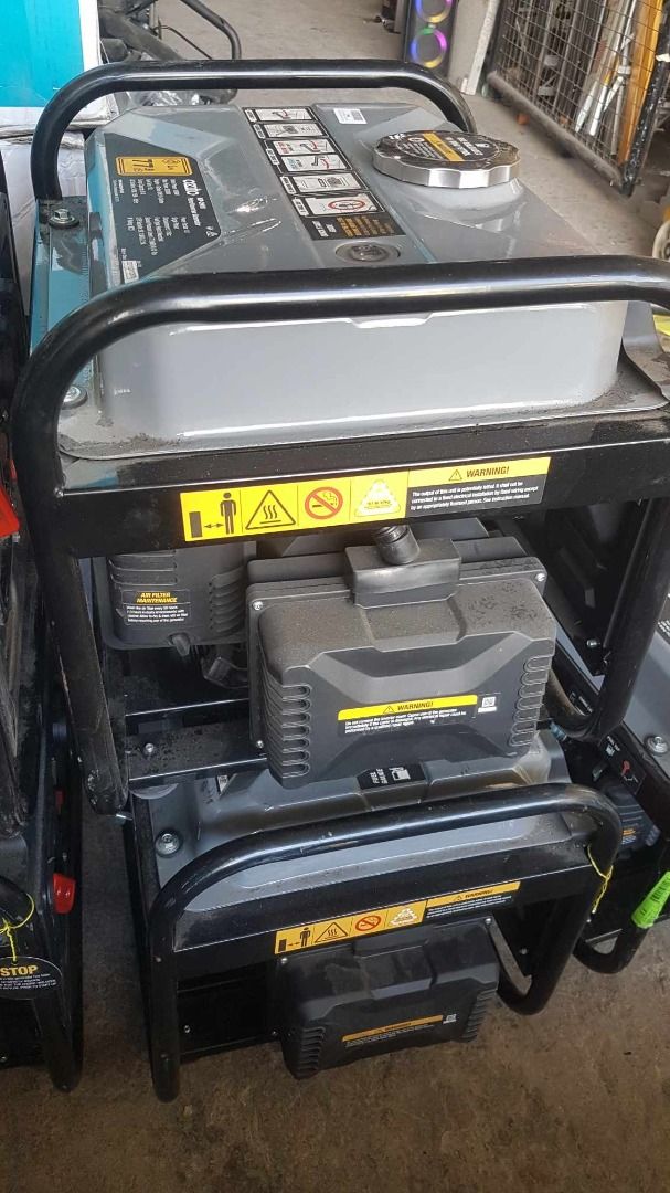 OZITO PETROL INVERTER GENERATOR 2000W, Commercial & Industrial ...