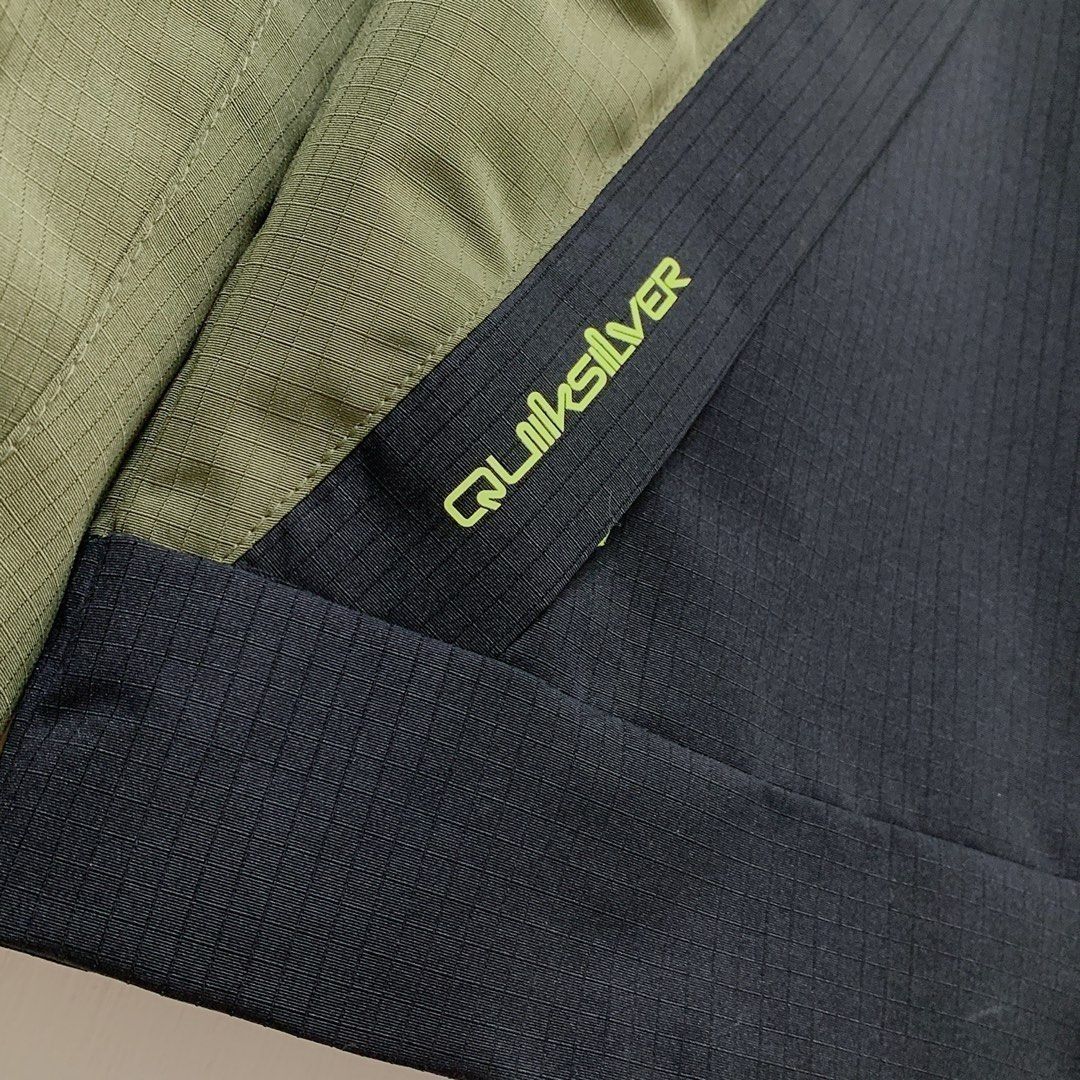 QUIKSILVER MOON LIGHT WATERPROOF JACKET 防潑水 外套 保暖 多拉鍊 防風 包脖圍 高領 連帽外套 帽T ...