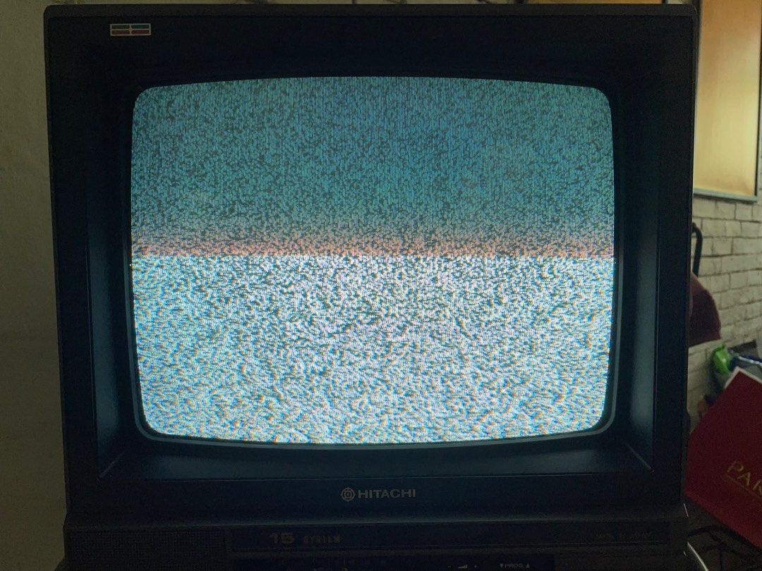 Rare Retro made in Japan Hitachi 14 inch crt tv in working condition, TV & Home Appliances, TV ...