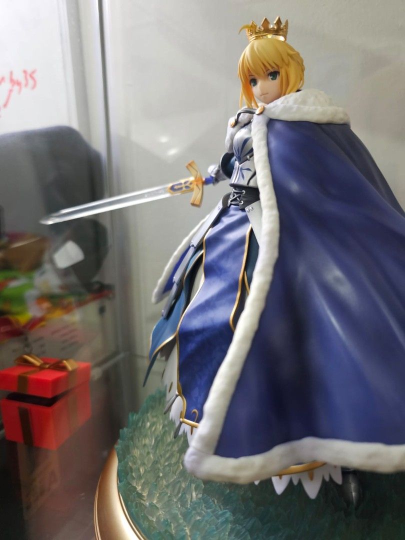 ONLY ONE IN SG Deluxe Saber figure, Hobbies & Toys, Toys & Games on ...