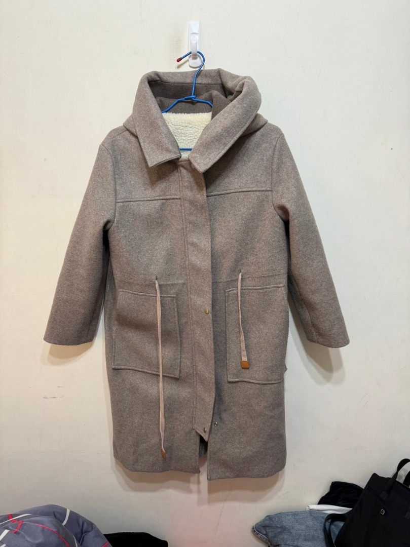 二手衣 」 韓國 MINK DESIGN 女版內刷毛連帽大衣（杏色）79, 她的時尚, 外套、夾克、大衣在旋轉拍賣