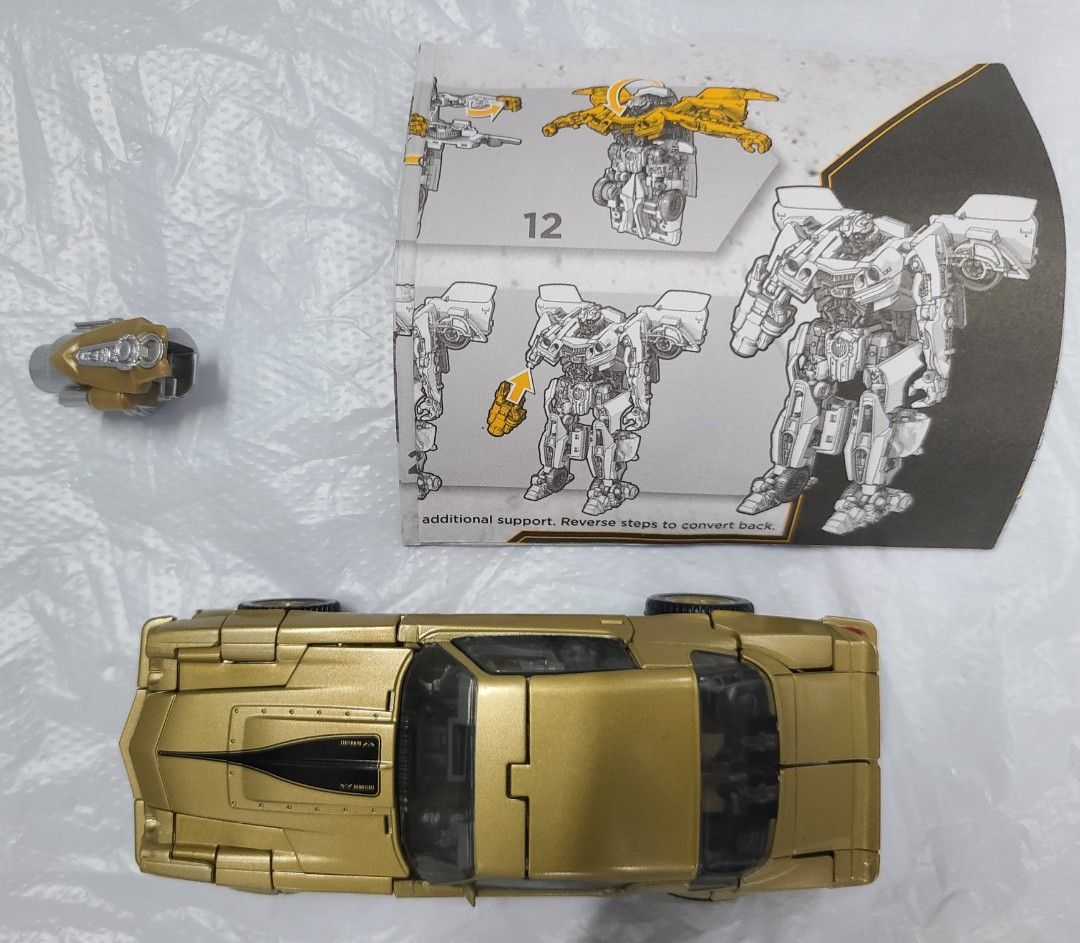 二手 Transformers Bumblebee Retro Rock Garage Vol. 1 SDCC 2018, 興趣及遊戲, 玩具 ...