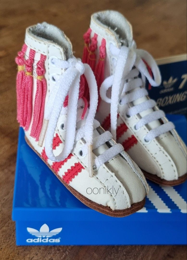 Adidas Muhammad Ali Mini Museum Collection, Hobbies & Toys, Memorabilia ...