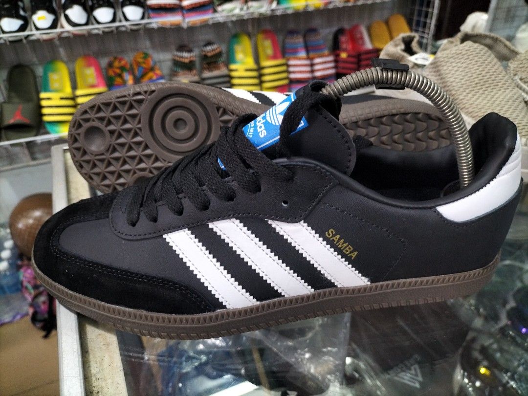Adidas samba, Men's Fashion, Footwear, Casual shoes on Carousell