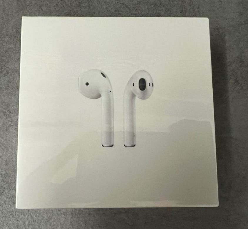 airpod box gen1 without airpods, Audio, Earphones on Carousell