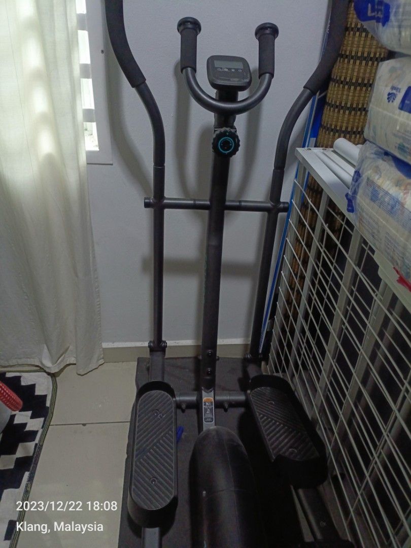 Alat Senaman model Elliptical / Cross Trainer EL 100 Gym, Sports Equipment, Exercise & Fitness ...