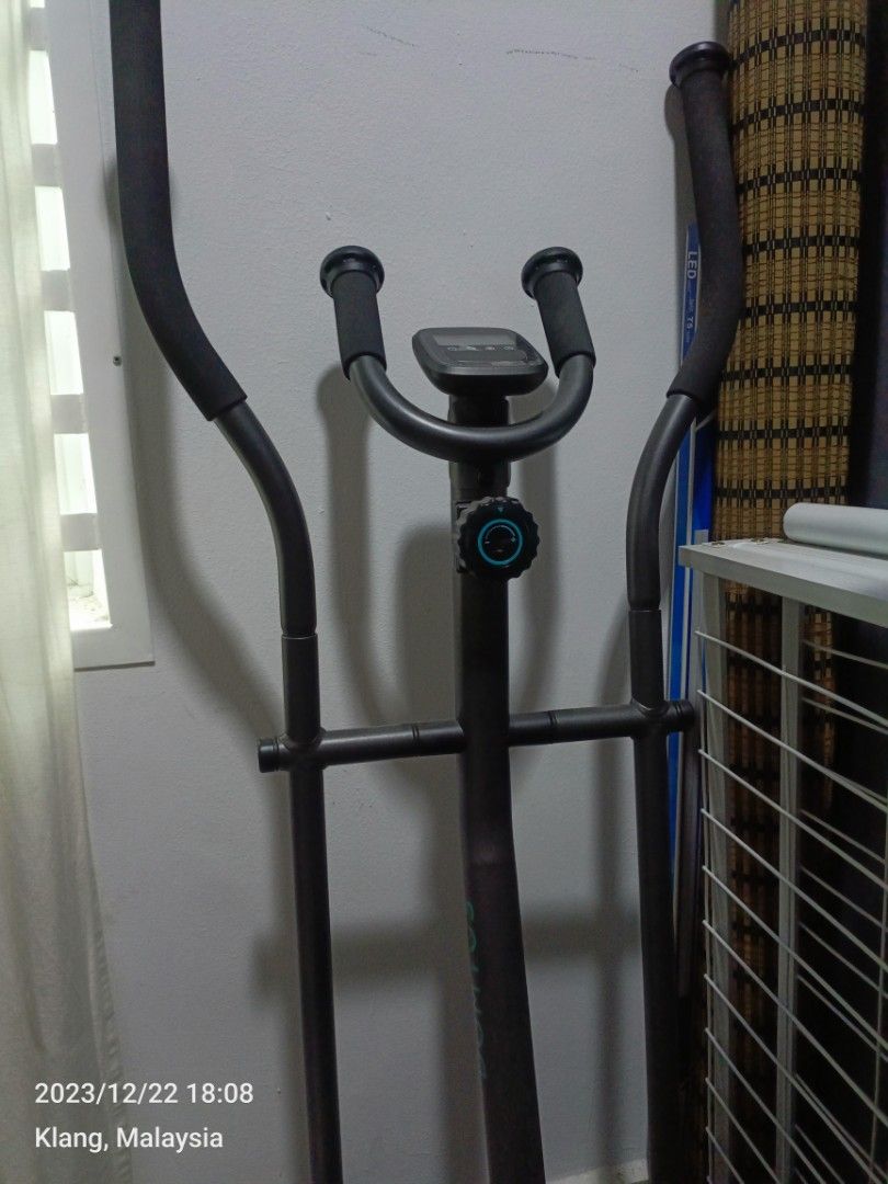 Alat Senaman model Elliptical / Cross Trainer EL 100 Gym, Sports Equipment, Exercise & Fitness ...