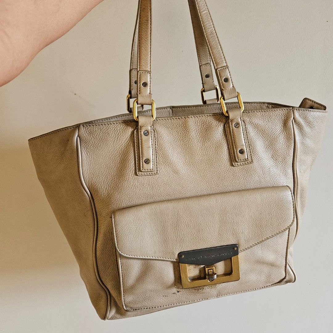 Authentic Marc Jacobs Bag, Luxury, Bags & Wallets on Carousell