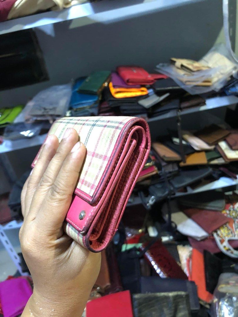 Beanpole Trifold Wallet, Women's Fashion, Bags & Wallets, Wallets ...