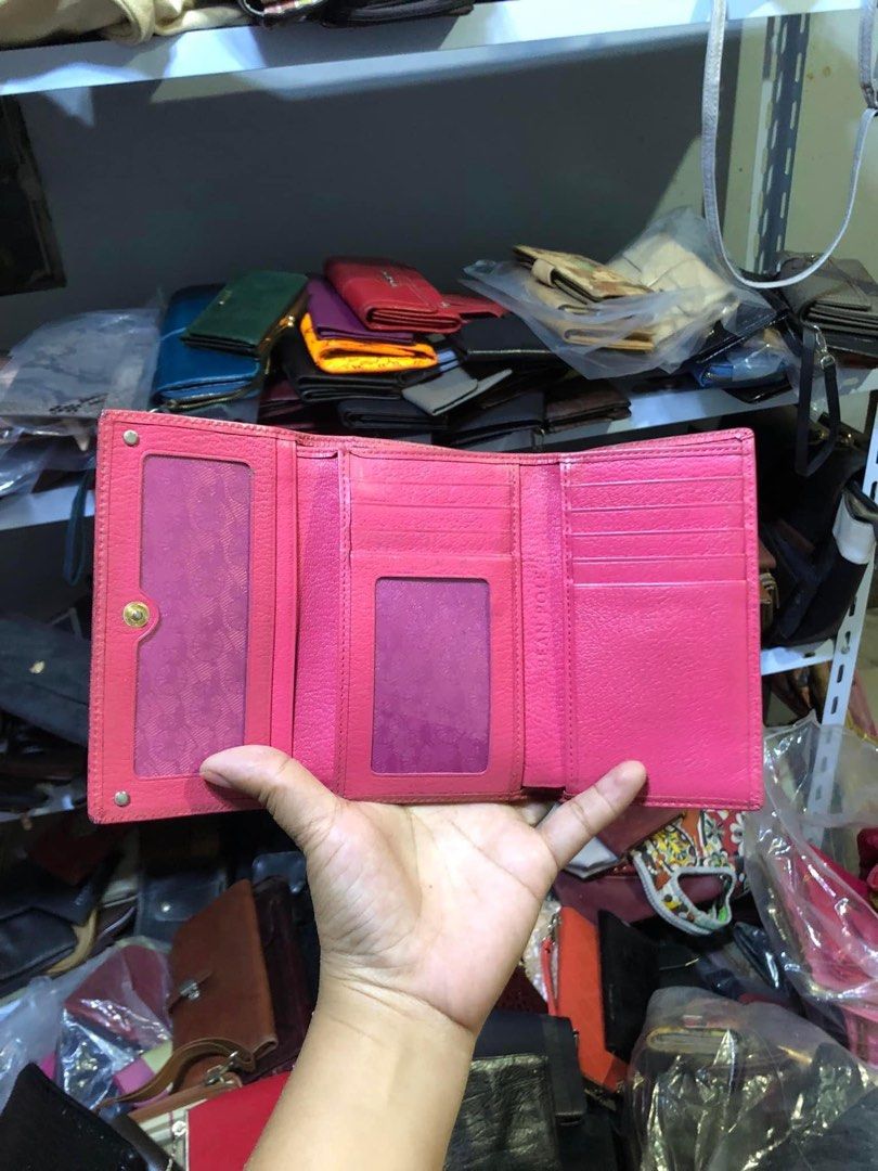 Beanpole Trifold Wallet, Women's Fashion, Bags & Wallets, Wallets ...
