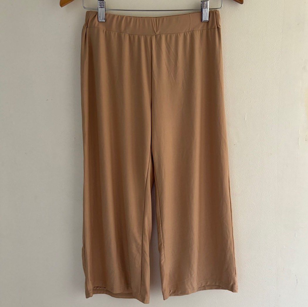 [CALICO] Cropped Pants, Women's Fashion, Bottoms, Other Bottoms on ...