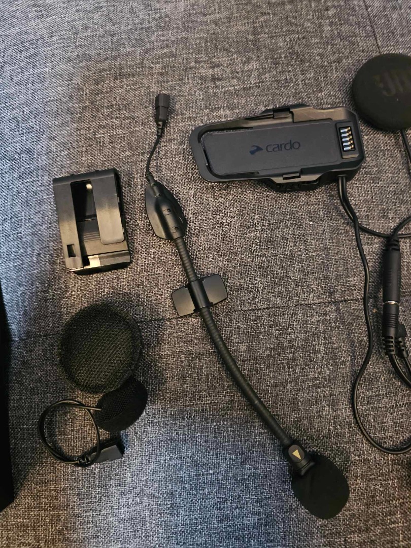 Cardo Pack Talk Edge, Motorbikes, Motorbike Parts & Accessories, Other ...