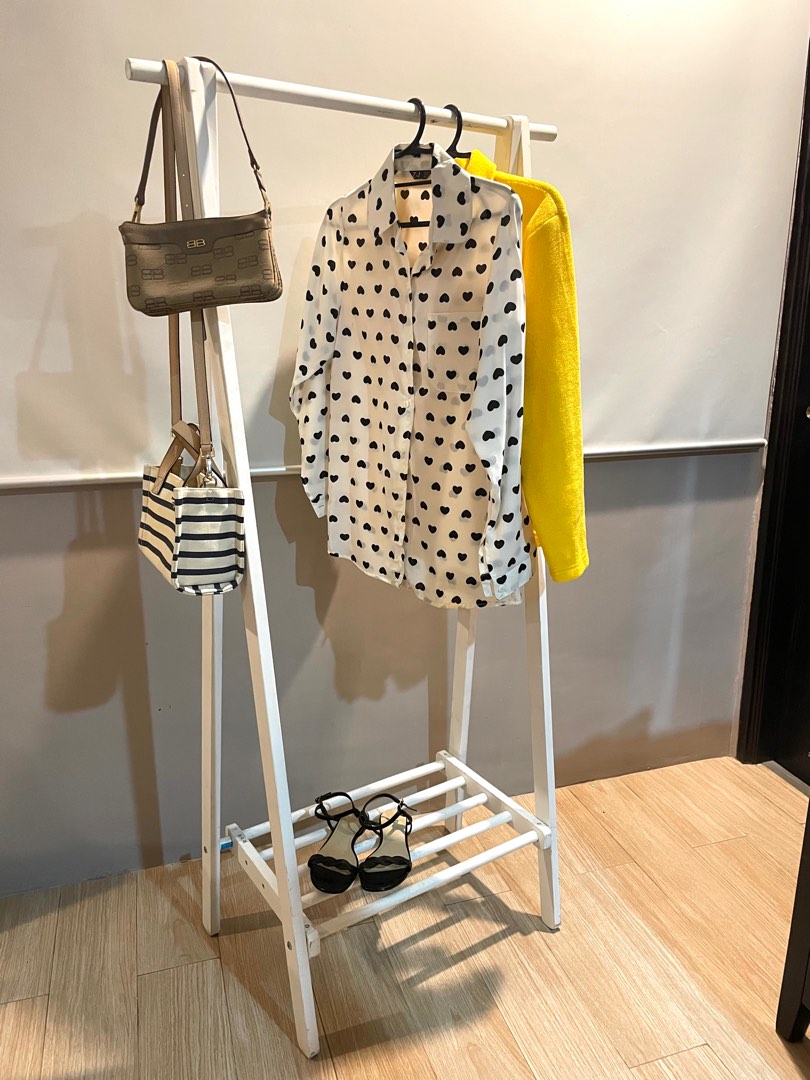 Clothes rack, Furniture & Home Living, Furniture, Other Home Furniture ...