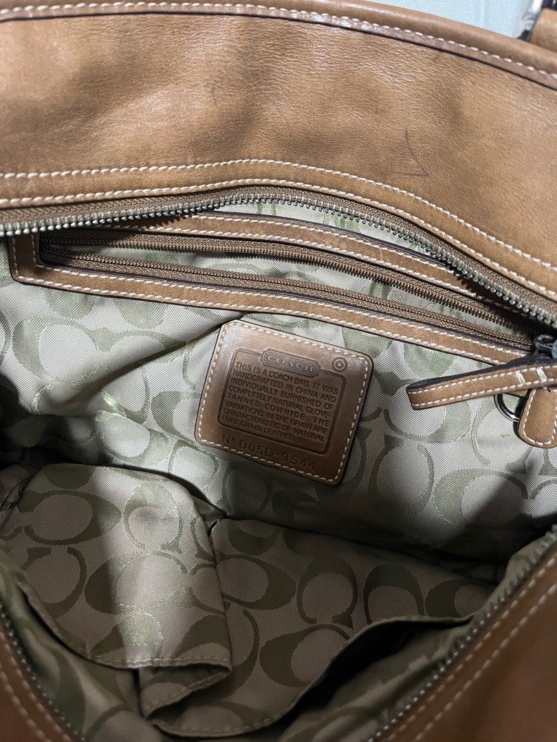 Coach Bag (Authentic), Women's Fashion, Bags & Wallets, Shoulder Bags ...