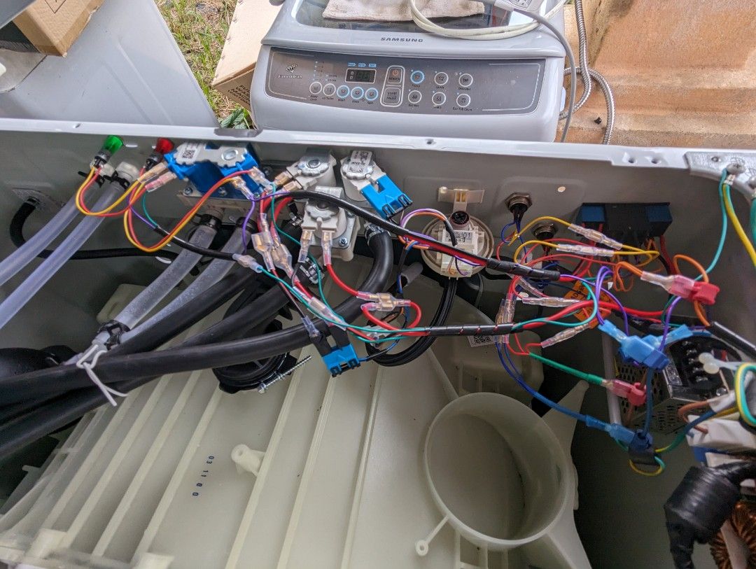 Coin @ Token operated self service washing machine 24kg LG, TV & Home ...