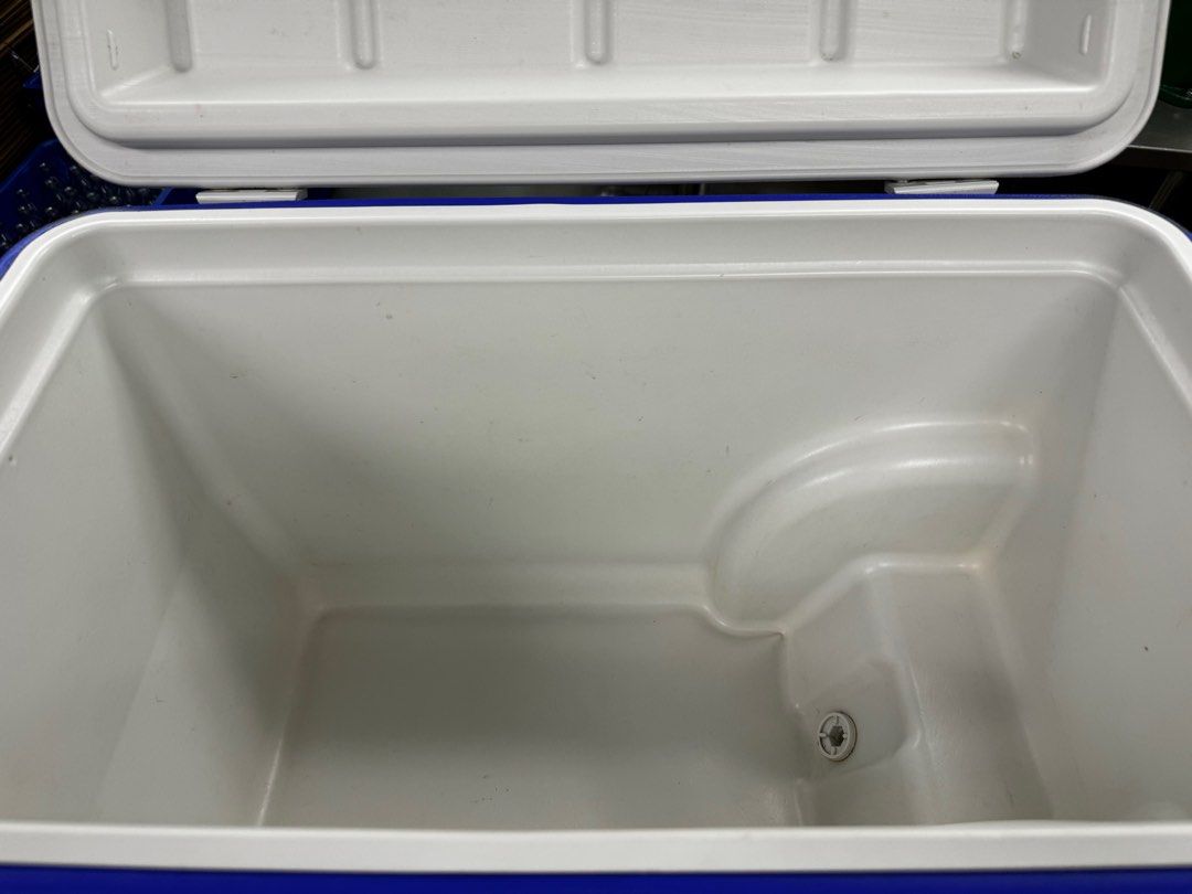 Coleman Cooler Wheeler Box, Furniture & Home Living, Kitchenware ...