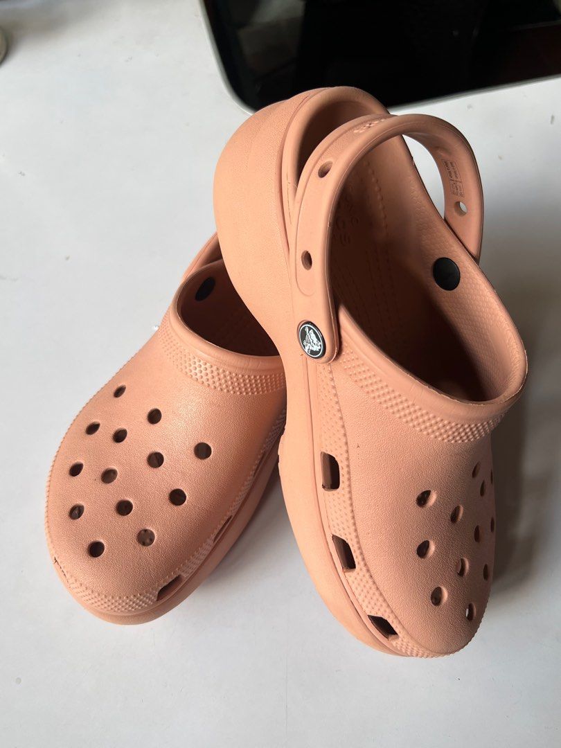 Crocs Platform Pale blush, Women's Fashion, Footwear, Sandals on Carousell