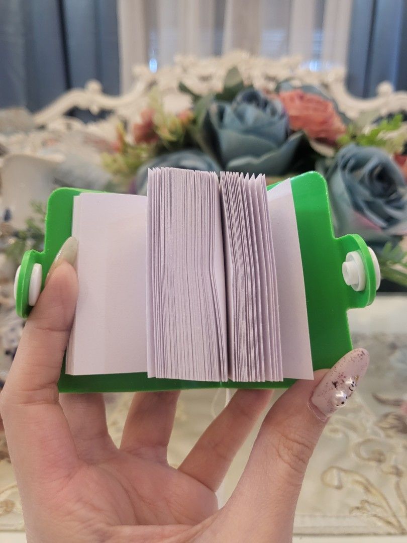 Disney Mickey & Friends Goofy Cubic Mouth Mini Notebook Keychain ...