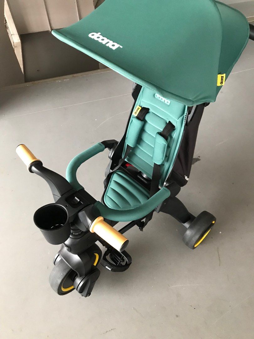 Doona Liki Trike S5 Racing Green, Babies & Kids, Going Out, Strollers ...