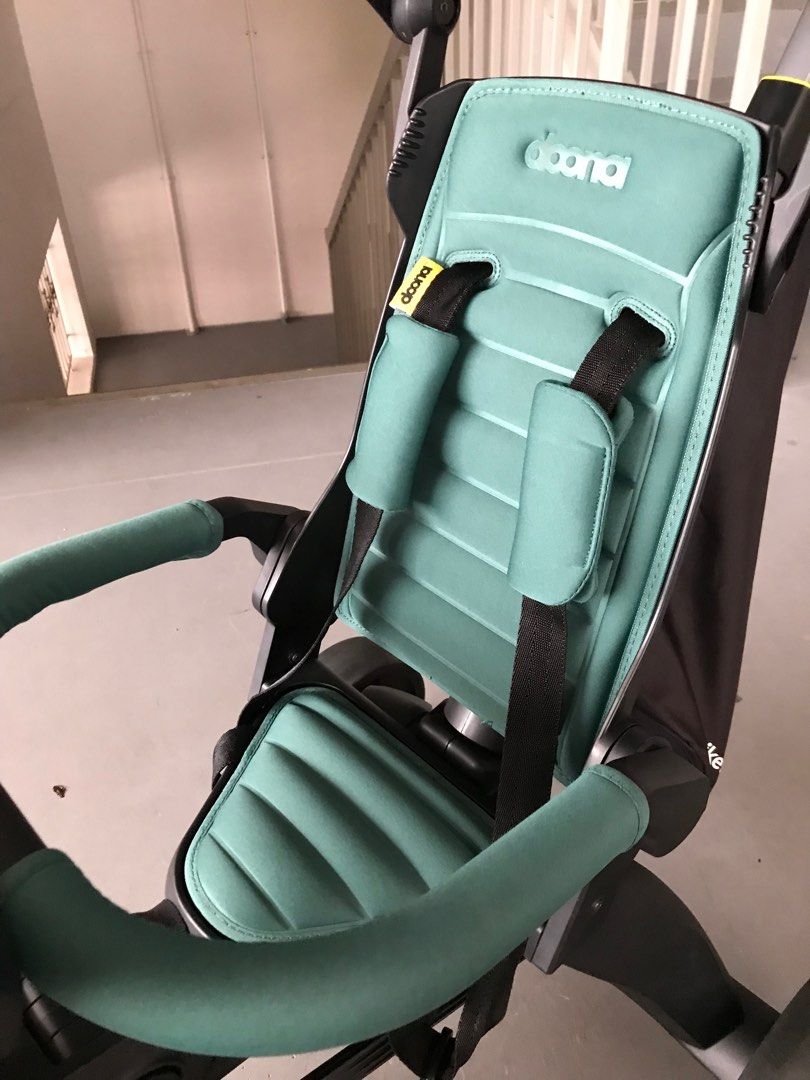 Doona Liki Trike S5 Racing Green, Babies & Kids, Going Out, Strollers ...