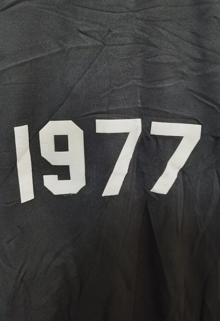 Essential 1977, Luxury, Apparel on Carousell