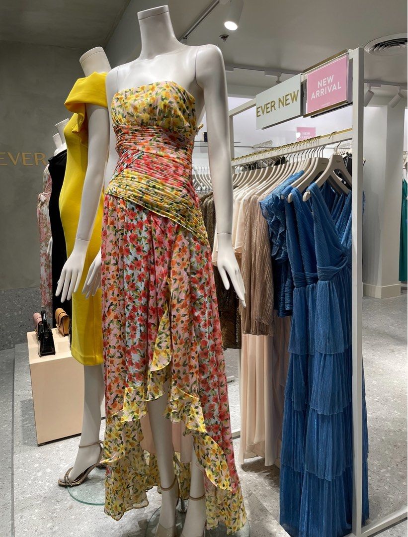 Ever New Rosa Splice Maxi dress, Women's Fashion, Dresses & Sets ...