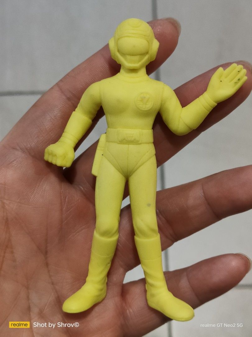 FLASHMAN RARE YELLOW FLASHMAN RUBBER RARE VINTAGE BANDAI 1986, Hobbies ...