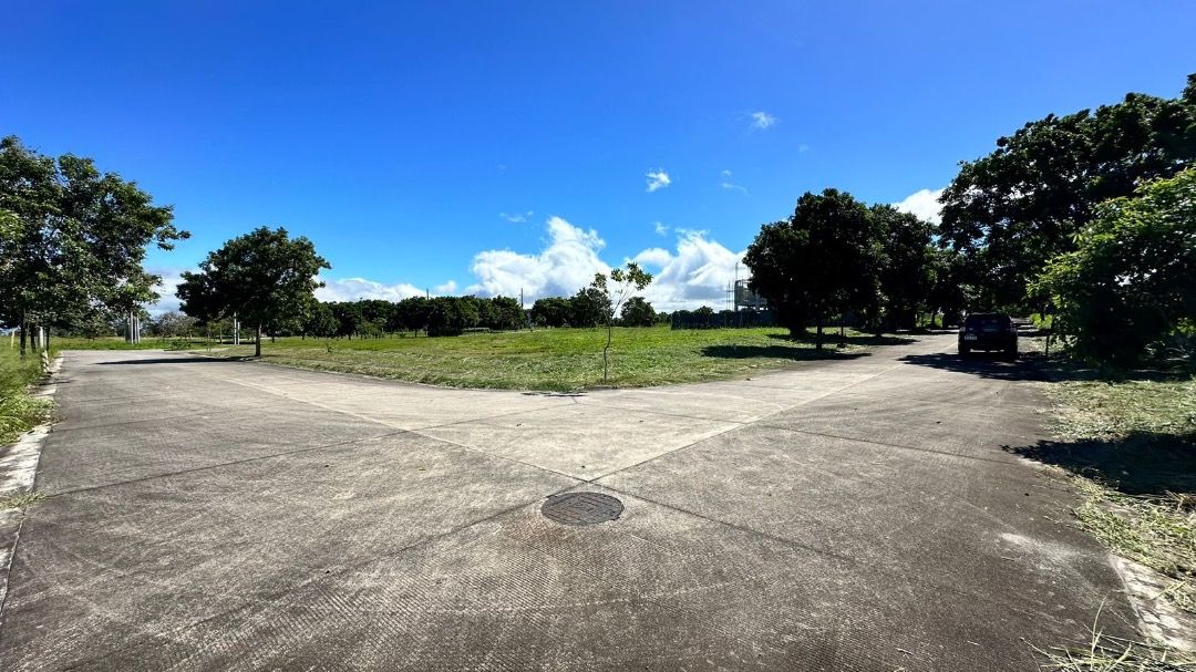 For Sale Lumira in Nuvali (Alveo Land), Property, For Sale, Lot on ...