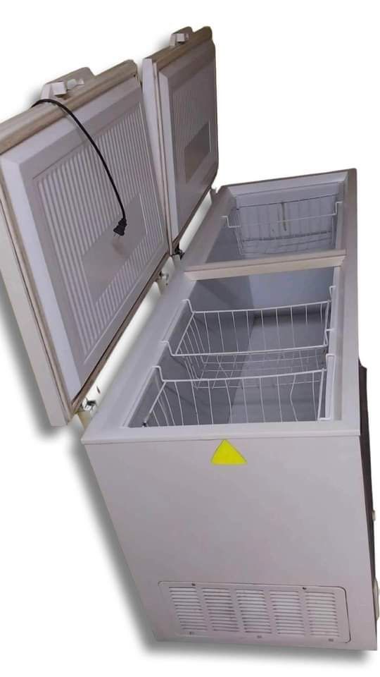 Fujidenzo Chest Freezer FC-22 GDF, TV & Home Appliances, Kitchen ...