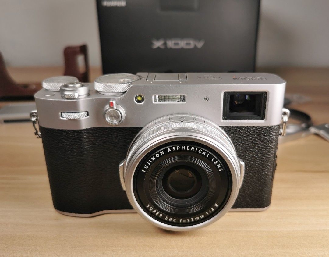 Fujifilm X100V (silver), Photography, Cameras on Carousell