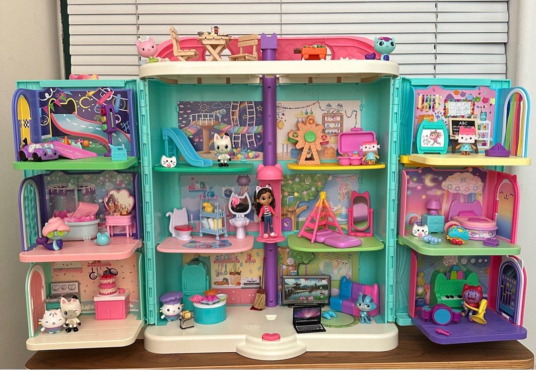 Gabby’s Dollhouse with all six room add ons, Hobbies & Toys, Toys ...