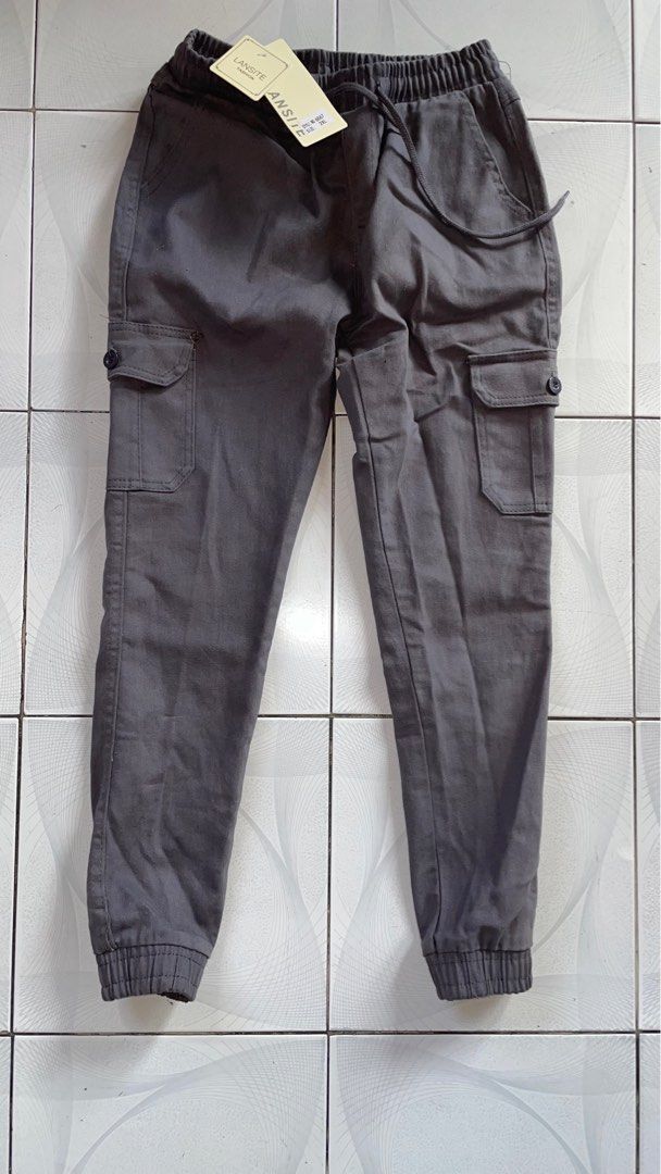 Gray Cargo Pants, Men's Fashion, Bottoms, Joggers on Carousell