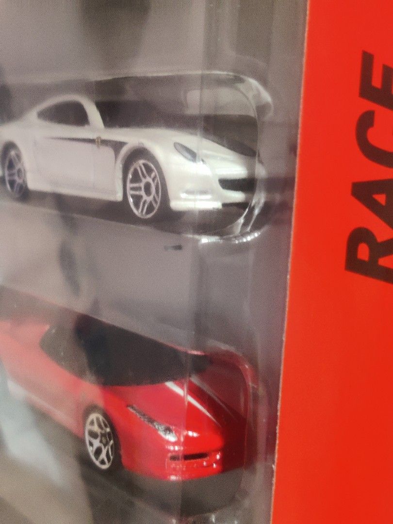 Hot Wheels Ferrari 5 Pack RARE Good Cars, Hobbies & Toys, Toys & Games ...