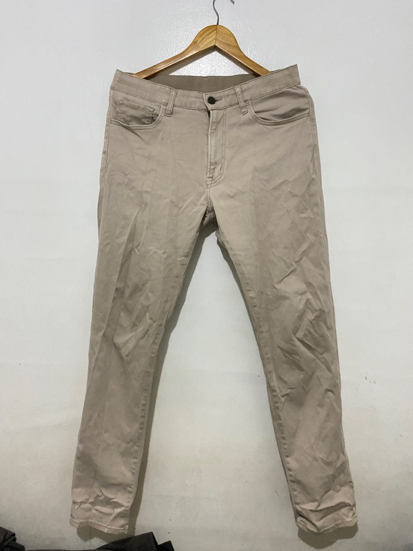 Khaki Trousers adjustable Uniqlo, Men's Fashion, Bottoms, Trousers on ...
