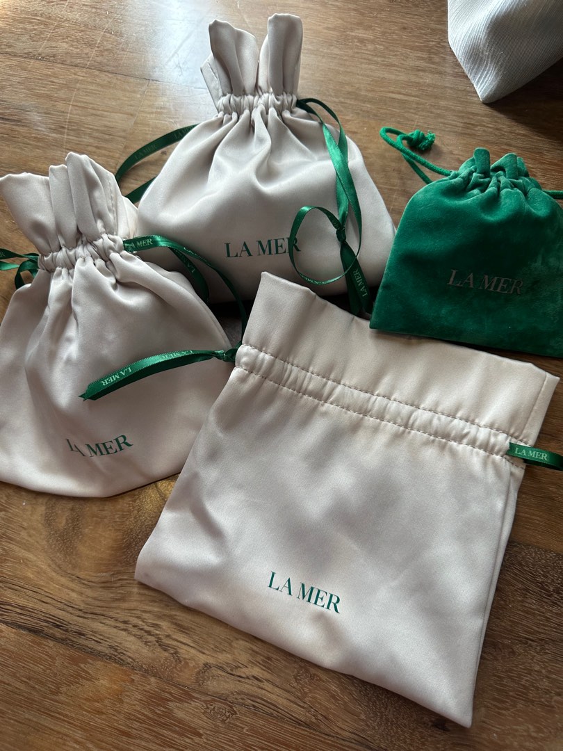 La Mer Pouch, Women's Fashion, Bags & Wallets, Purses & Pouches on ...